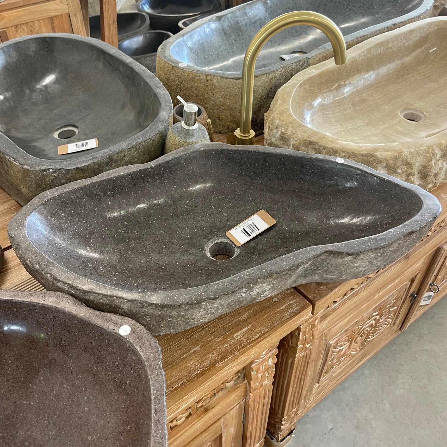 XXL River Stone Basin #17 - 68 x 37.5 x 16cm – Paradise Living Co.