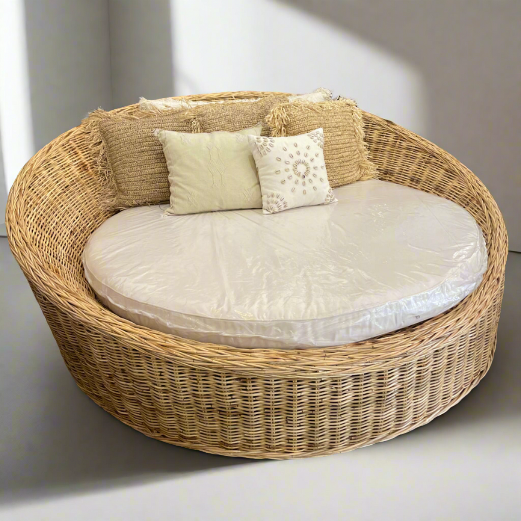 Bay Rattan Round Daybed – Paradise Living Co.