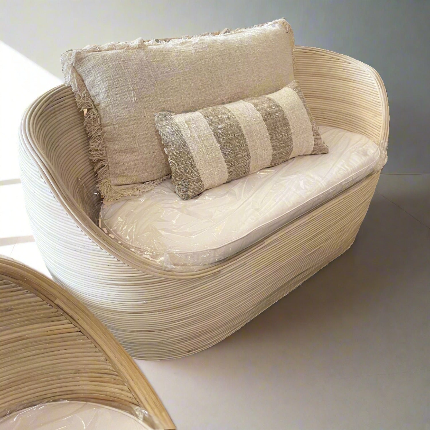 La Terra Round Rattan 2 Seater Lounge Chair – Paradise Living Co.