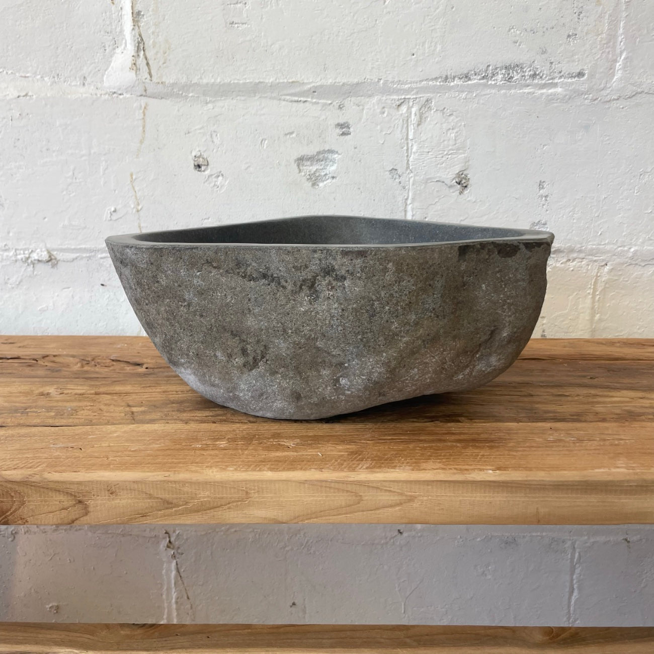 Medium River Stone Basin 12 - 39.5 x 37 x 15.5cm – Paradise Living Co.