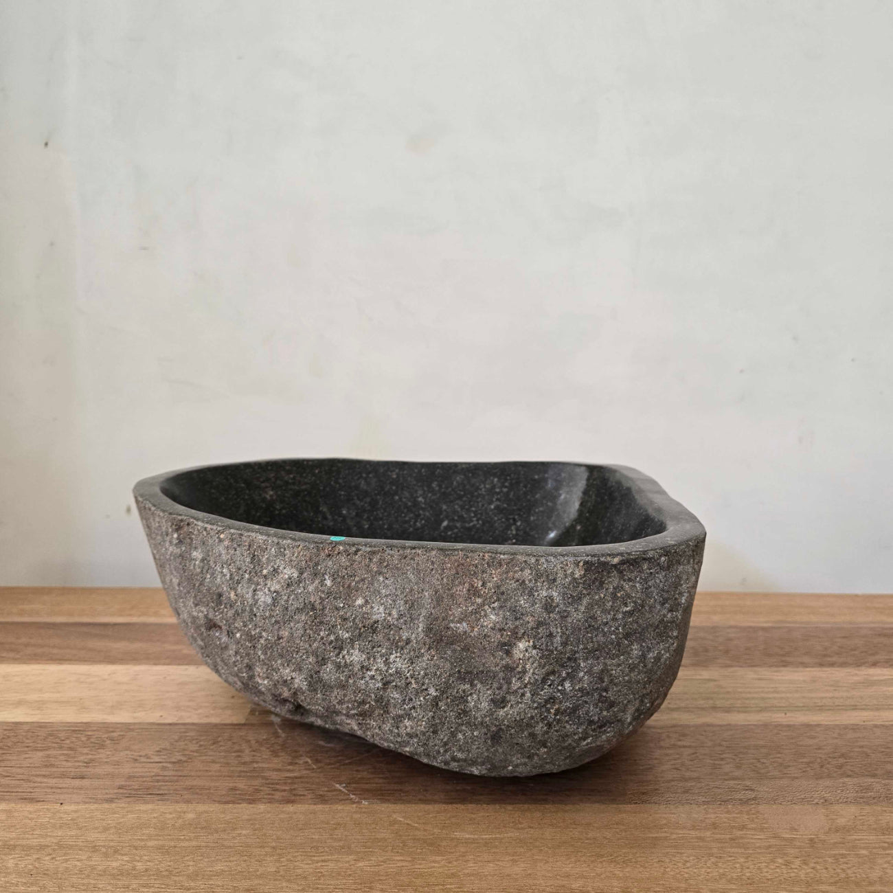 Medium River Stone Basin 46 - 39cm x 36.5cm – Paradise Living Co.