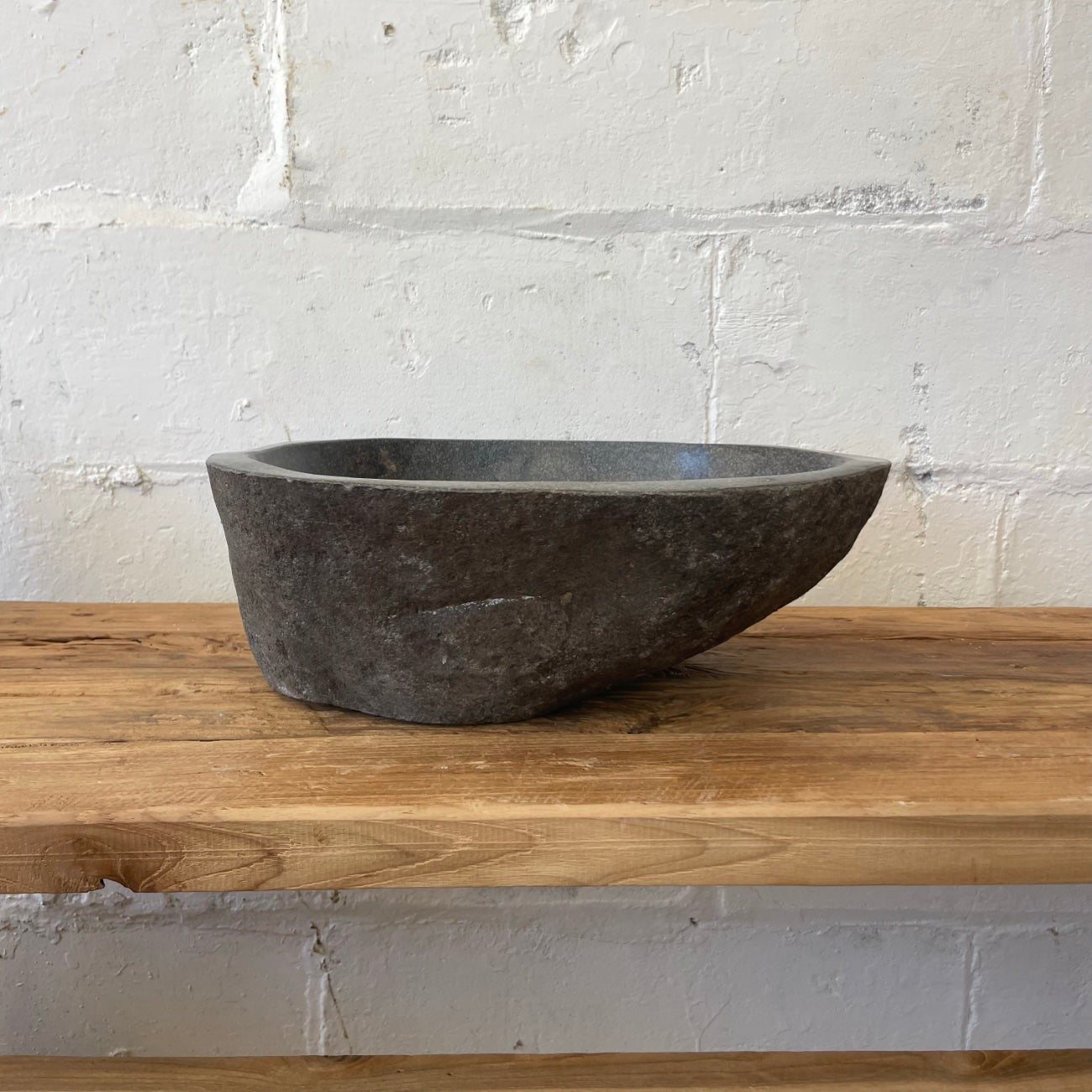 Medium River Stone Basin 48 - 40 x 32.5 x 15cm – Paradise Living Co.