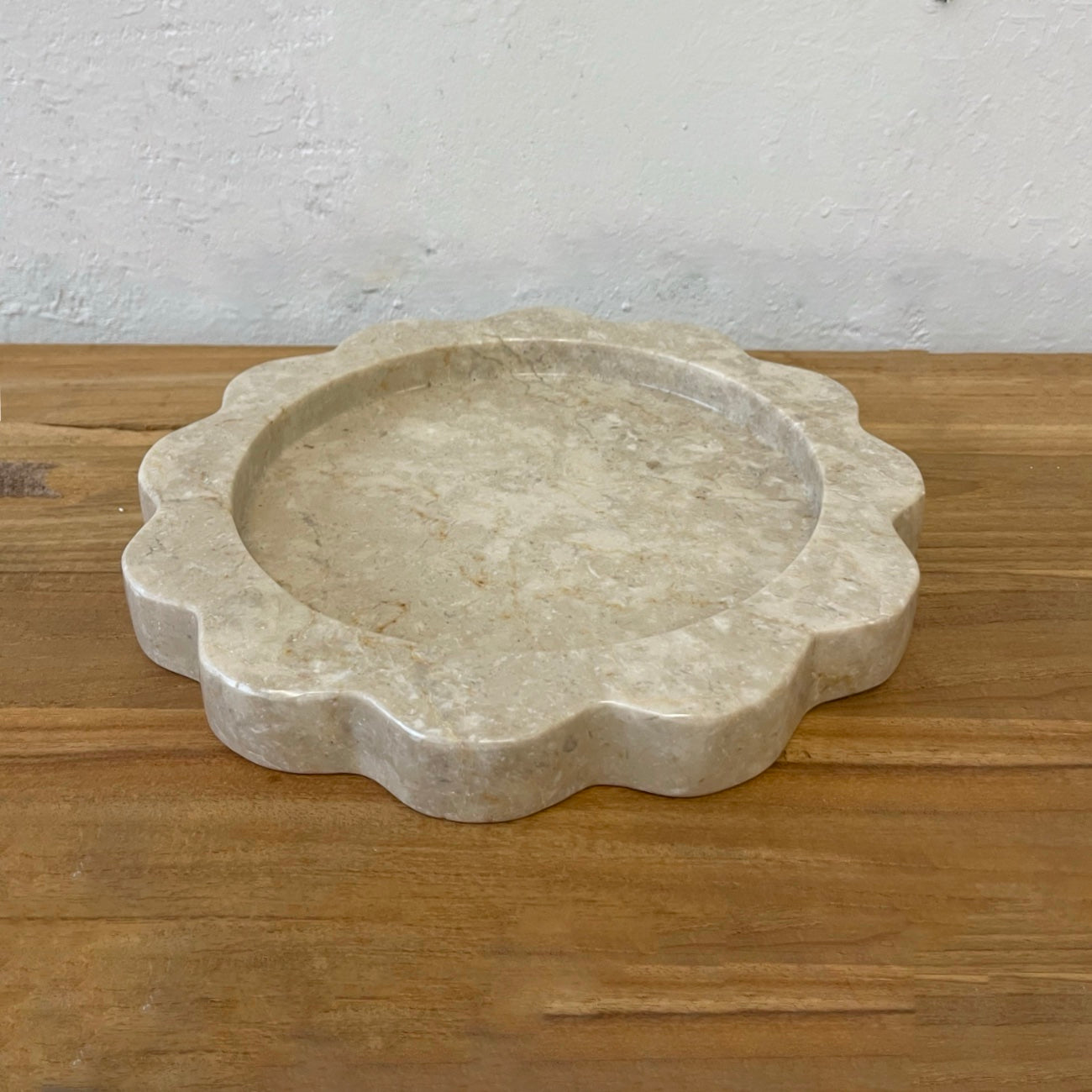 Round Scallop Marble Stone Tray 25cm Dia – Paradise Living Co.