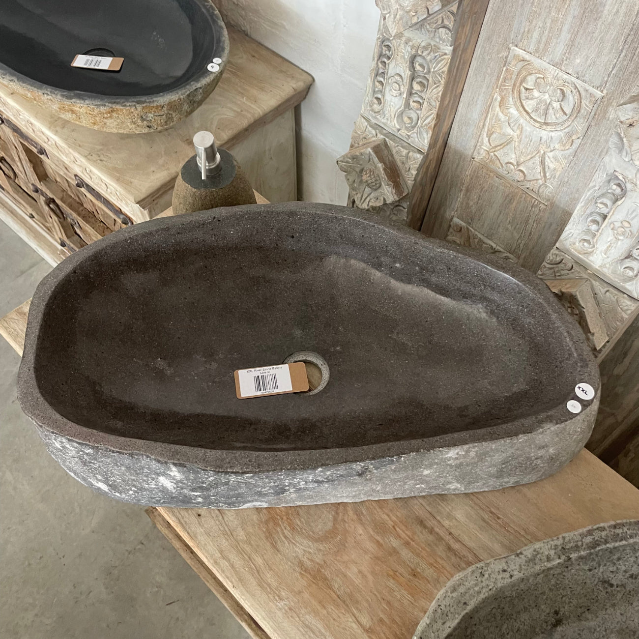 XXL River Stone Basin #26 - 61.5 x 35.5 x 14.5cm – Paradise Living Co.