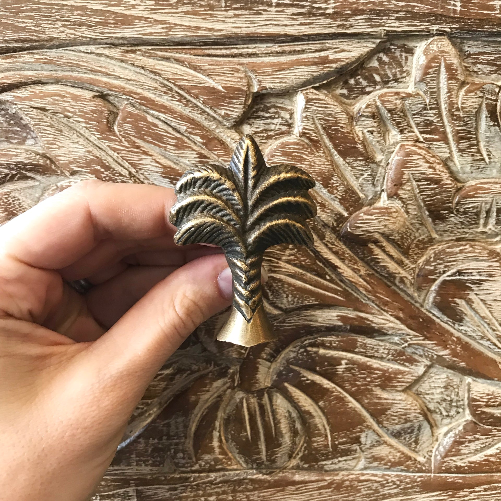 Tropical Palm Aged Brass Drawer Handle – Paradise Living Co.